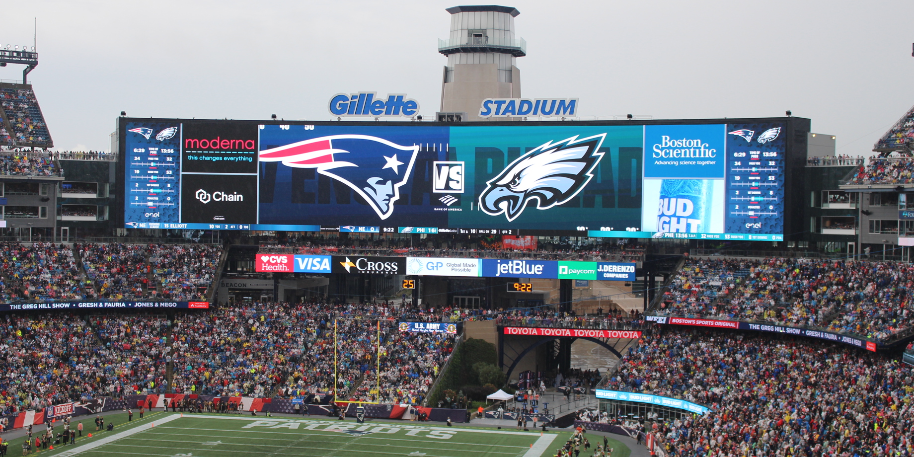 A Massive Display Driven By Powerful Control Solutions