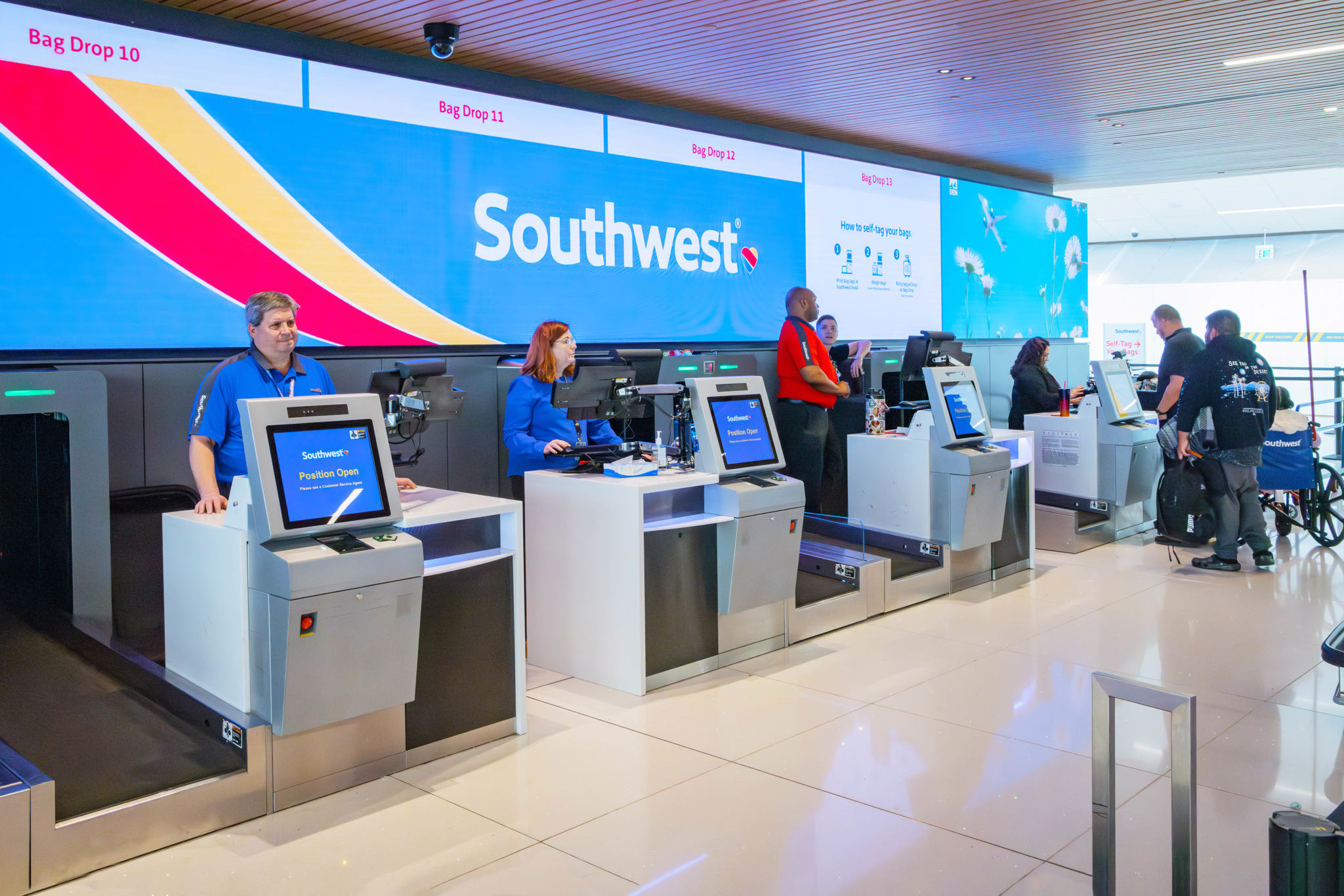Airports Evolve with Digital Backwall Ticketing Displays