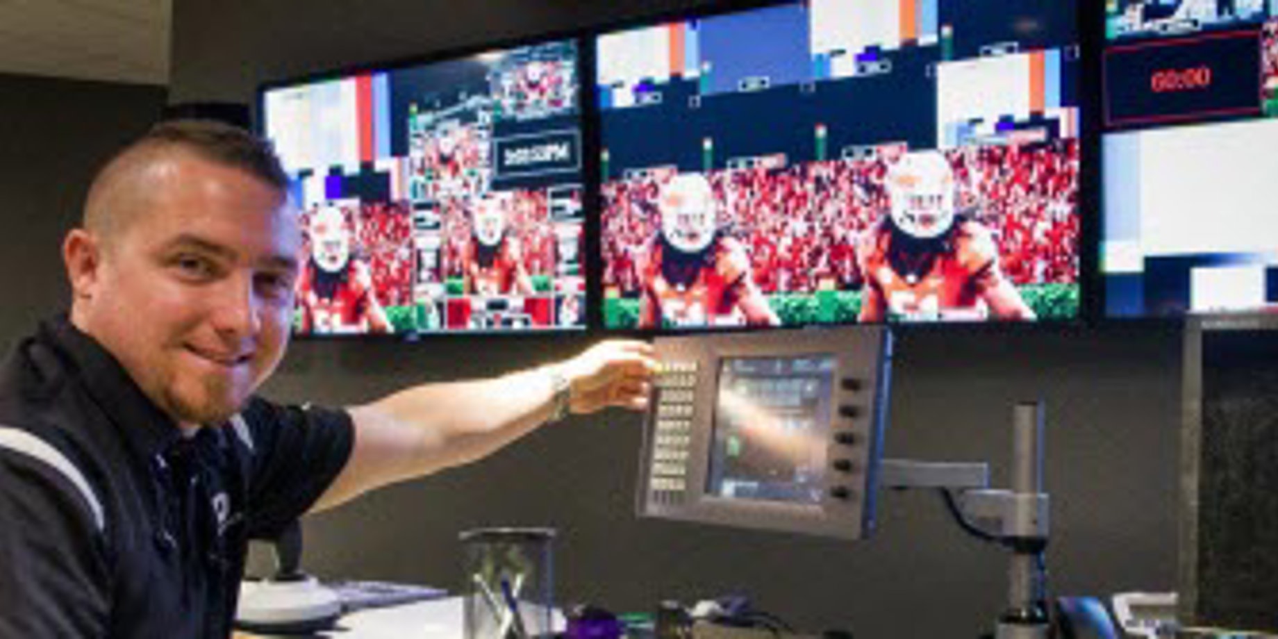 Establishing a workspace in Show Control’s Display Studio