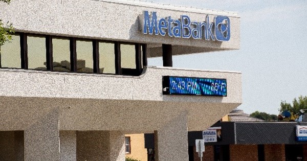 MetaBank Installs New LED Sign at a Brookings Landmark Location