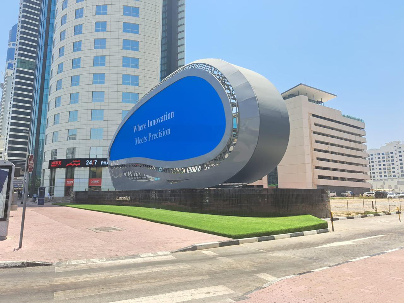 Daktronics :: Scoreboards, LED Video Displays, Message Signs, Billboards